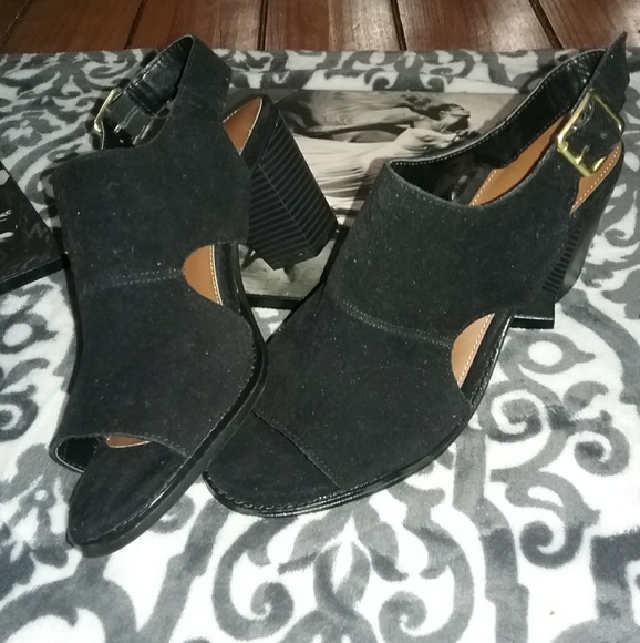Old Navy | Shoes | Block Heels With Side Cutouts | Poshmark